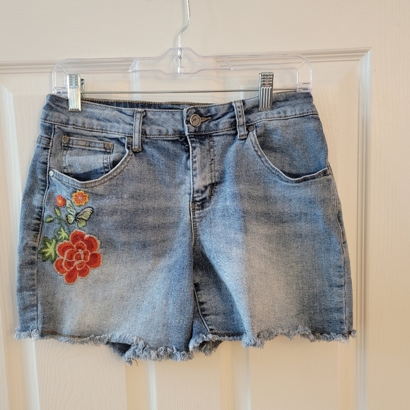 Earl Jeans | Shorts | Earl Womens Embroidered Denim Shorts Size | Poshmark